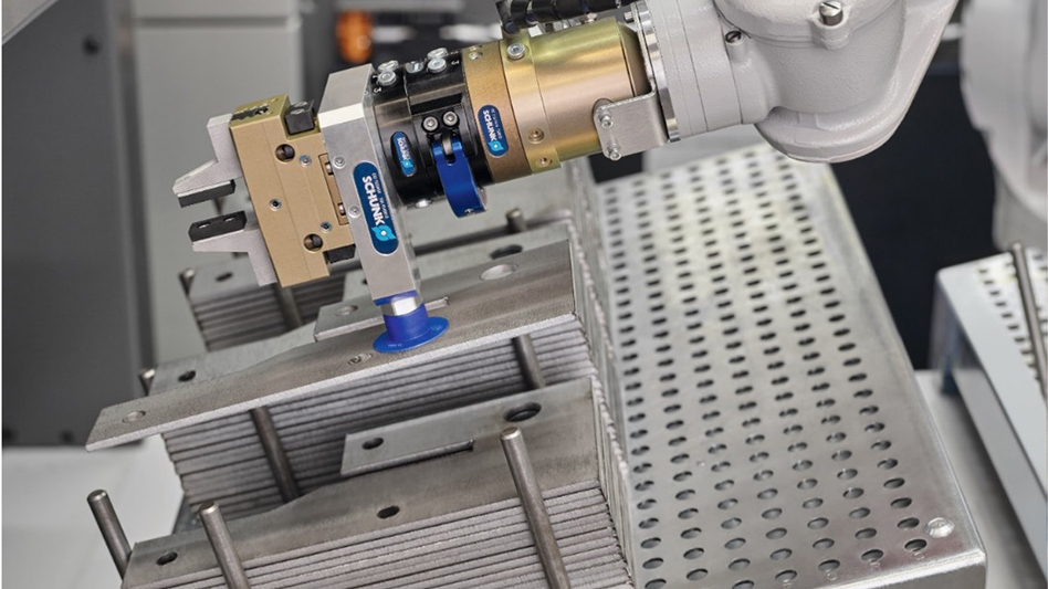 Lightning Systems providing EV powertrain for Van Hool bus - EV Design ...